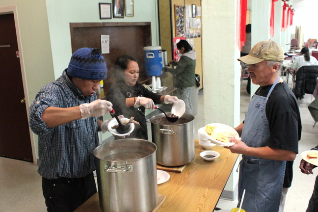 Ottawa Inuit get a side order of politics at monthly feast