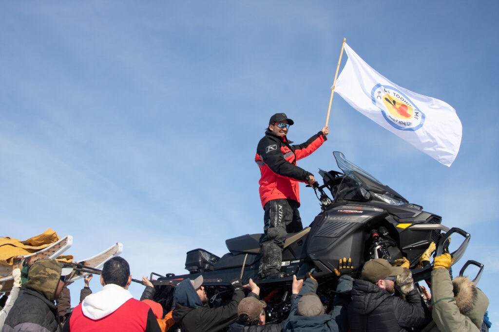 Two cousins and a buddy lead pack in Toonik Tyme snowmobile race