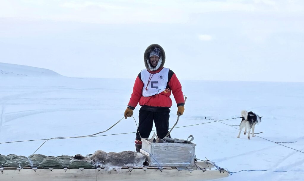 Whiteout conditions force later Day 2 start for Nunavut Quest mushers
